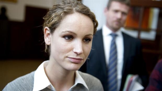 Overvågning: Regeringen kan ikke stikke hovedet i busken | Politik | DR