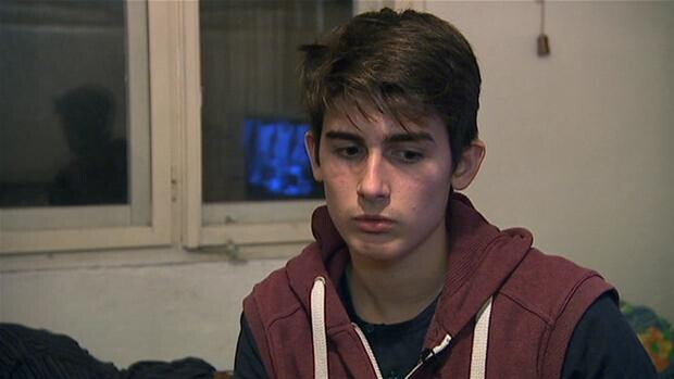 Remzi blev udvist efter 12 år: Jeg håber at komme hjem til Danmark ...