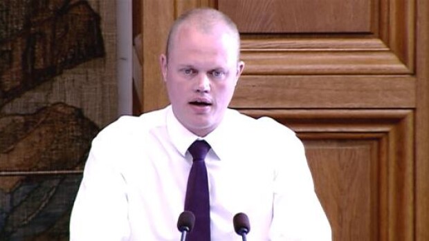 Venstre langer ud efter Thorning | Indland | DR