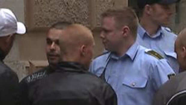 Tre AK81'ere dømt for kølleoverfald | Indland | DR