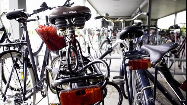 1000 herreløse cykler sendes til skrot | Østjylland | DR