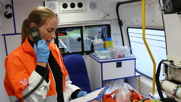 Falck-reddere fra Fyn rykker ud på Sjælland | Sjælland | DR