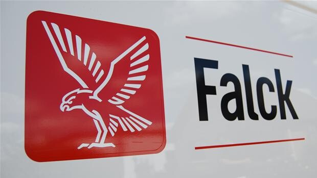 Falck-redder sigtet for voldtægt i ambulance | Sjælland | DR