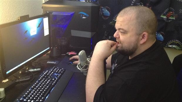 Brian lever af annoncekroner fra YouTube | Midt- og Vestjylland | DR