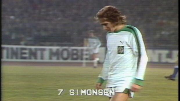 VIDEO: Nostalgi med Allan Simonsen | Herrelandsholdet | DR