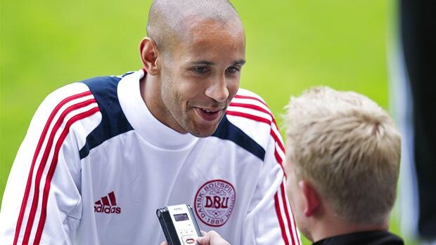 Simon Poulsen venter på topklubberne | Fodbold | DR