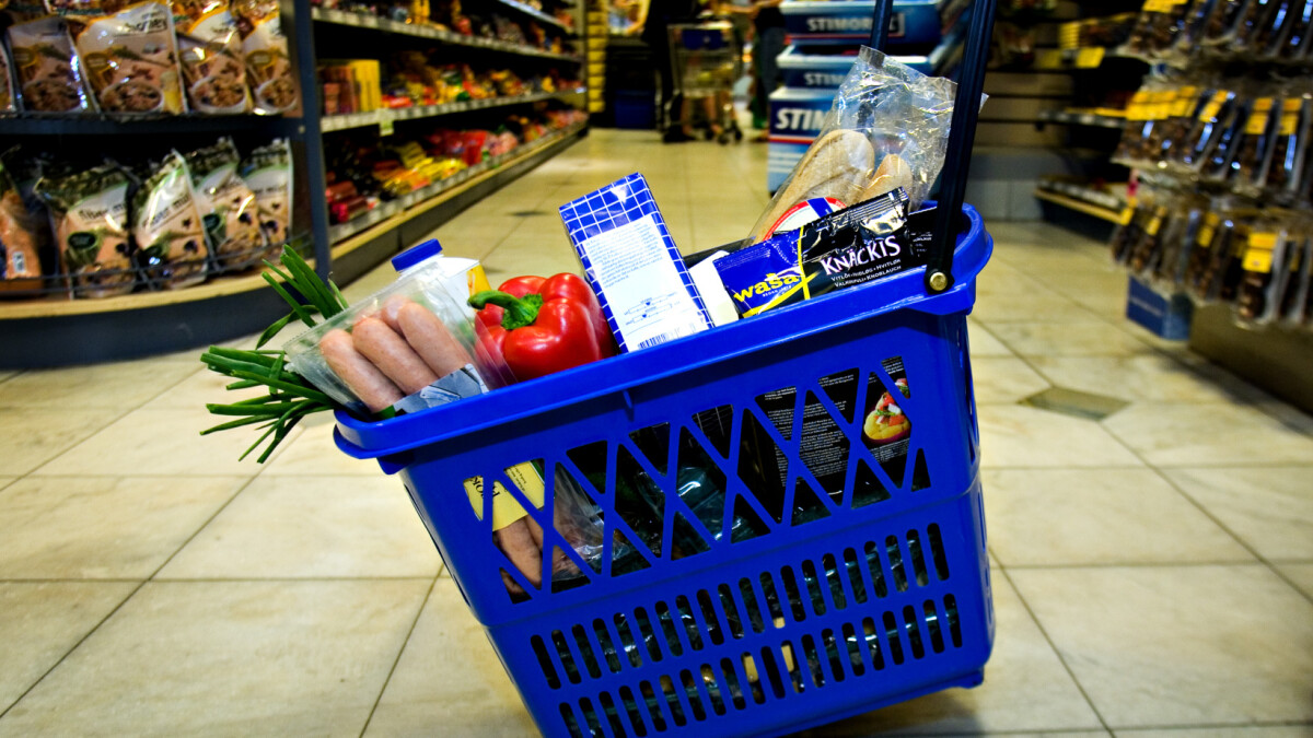 Danskere siger 'fede ko' og 'dumme kælling' til de butiksansatte ...