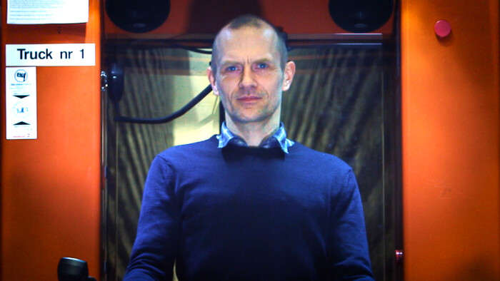 Adam er detektiv i et hus fyldt med hemmeligheder: Hans opdagelser kan ...