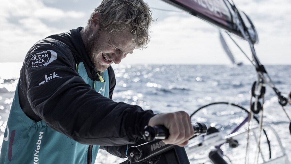 Nicolai er etapevinder i ræset han lovede sine forældre aldrig at sejle ...