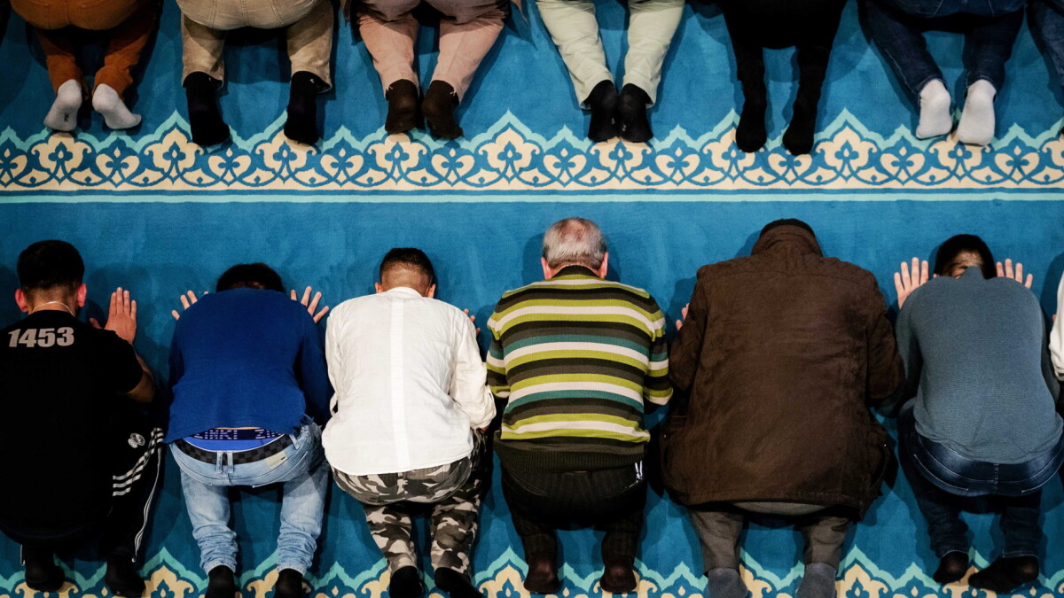 Ramadan mubarak! 5 vigtige ting at vide om den hellige måned | Indland | DR