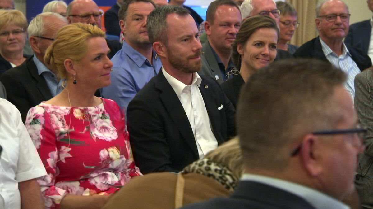 Kandidater til formands-poster i Venstre har været rundt i landet ...