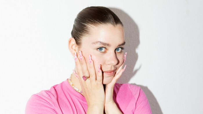 24-årige Anna Lin er ny vært på stor DR1-succes: Vil ikke stemples 'som ...