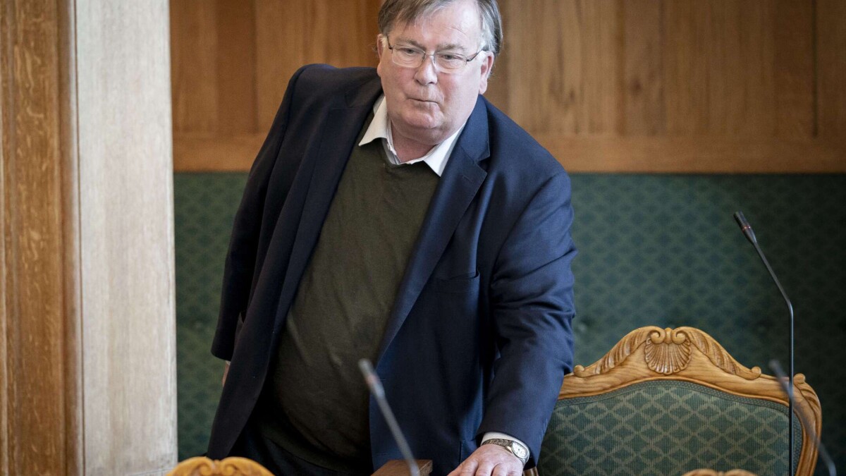 Claus Hjort Frederiksen er sigtet for at have delt statshemmeligheder ...