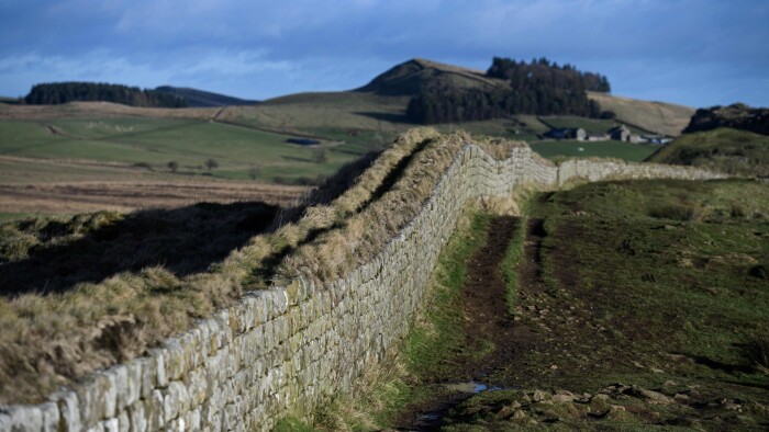 1900 år siden opførelsen af Hadrians Mur begyndte | Nyheder | DR