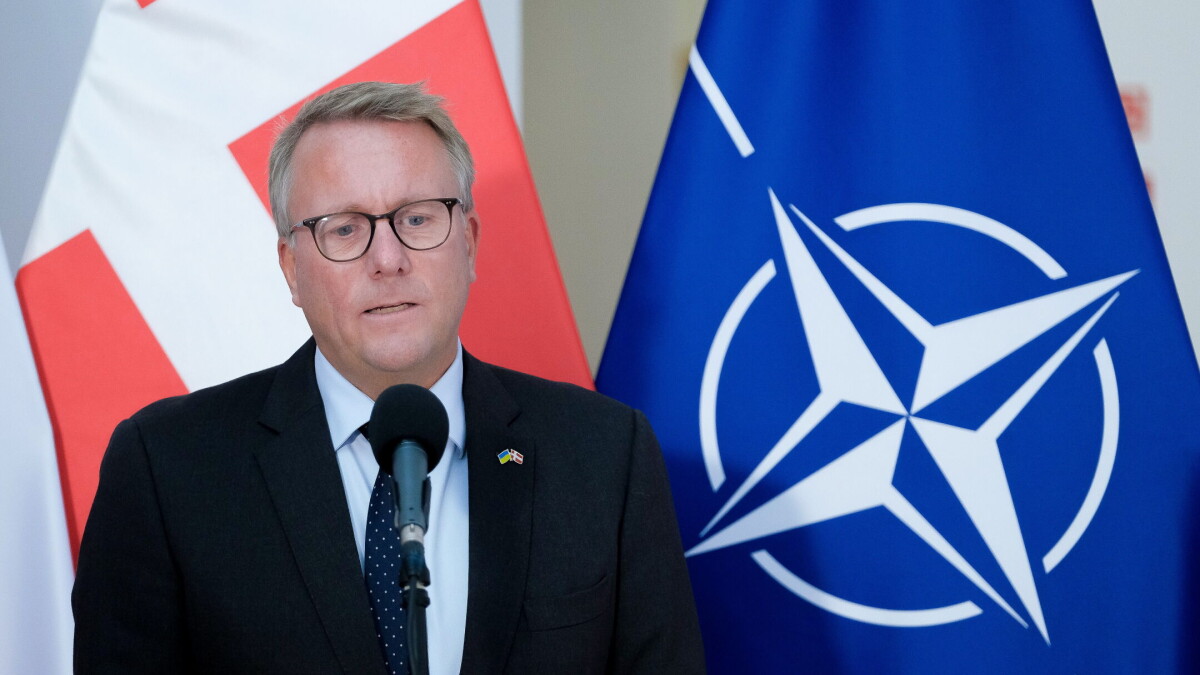 Forsvarsministeren i Kyiv: Ukraine kan forvente flere våben fra Danmark ...