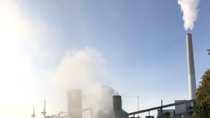 Træpiller går op i røg på femte døgn: Vi kigger ind i en usikker ...