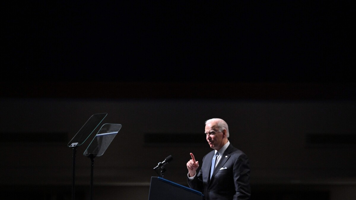 Joe Biden kalder angreb på Nancy Pelosis mand for 'afskyeligt' - og ...