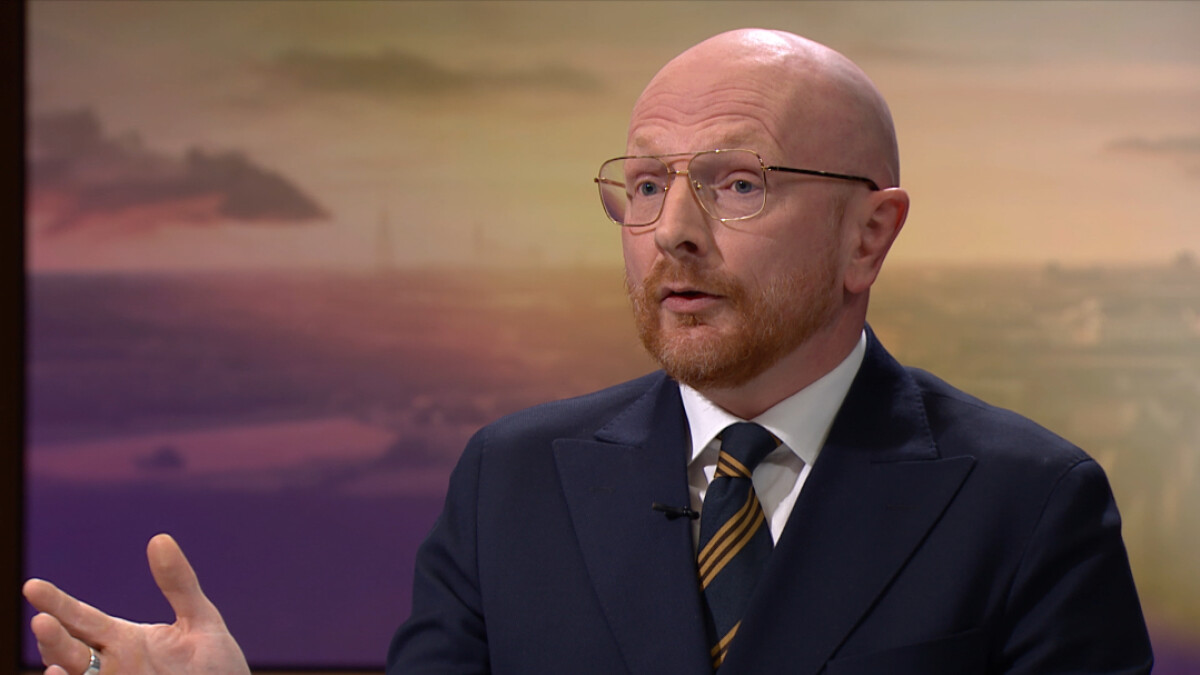 Mads Brügger: Det smager lidt af banan | Politik | DR