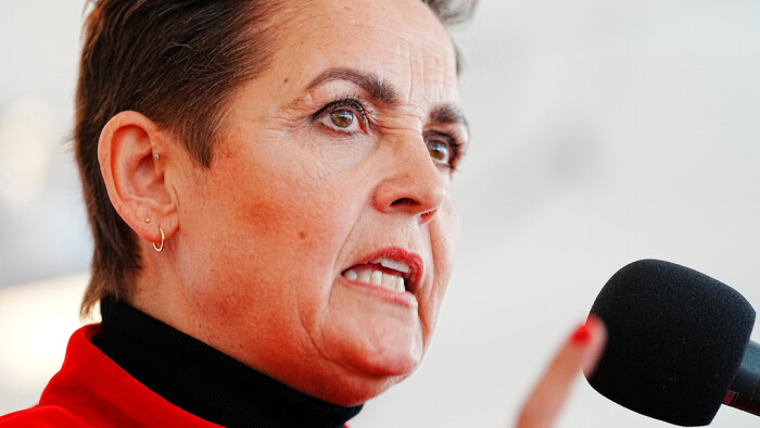 Pia Olsen Dyhr raser mod regeringen i sin 1. maj-tale: De skaber en unødvendig utryghed ...