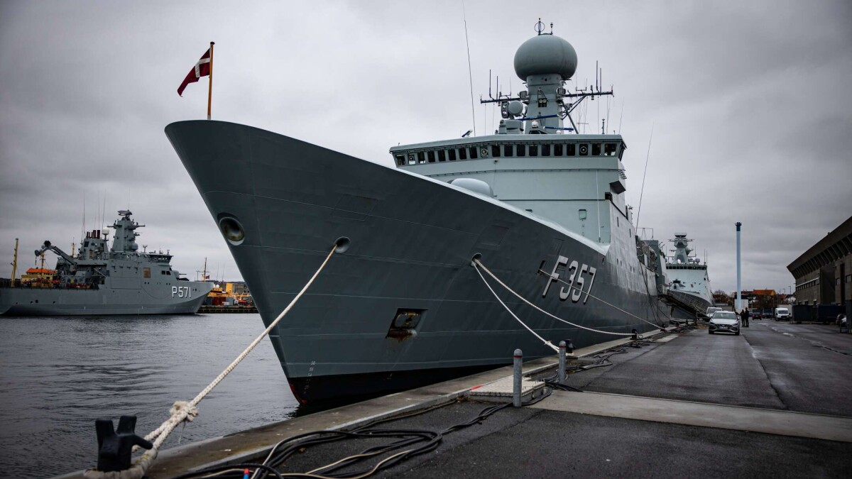 Anklager forsvars-top for 'skjulte interesser': Skibene er slidt ned ...