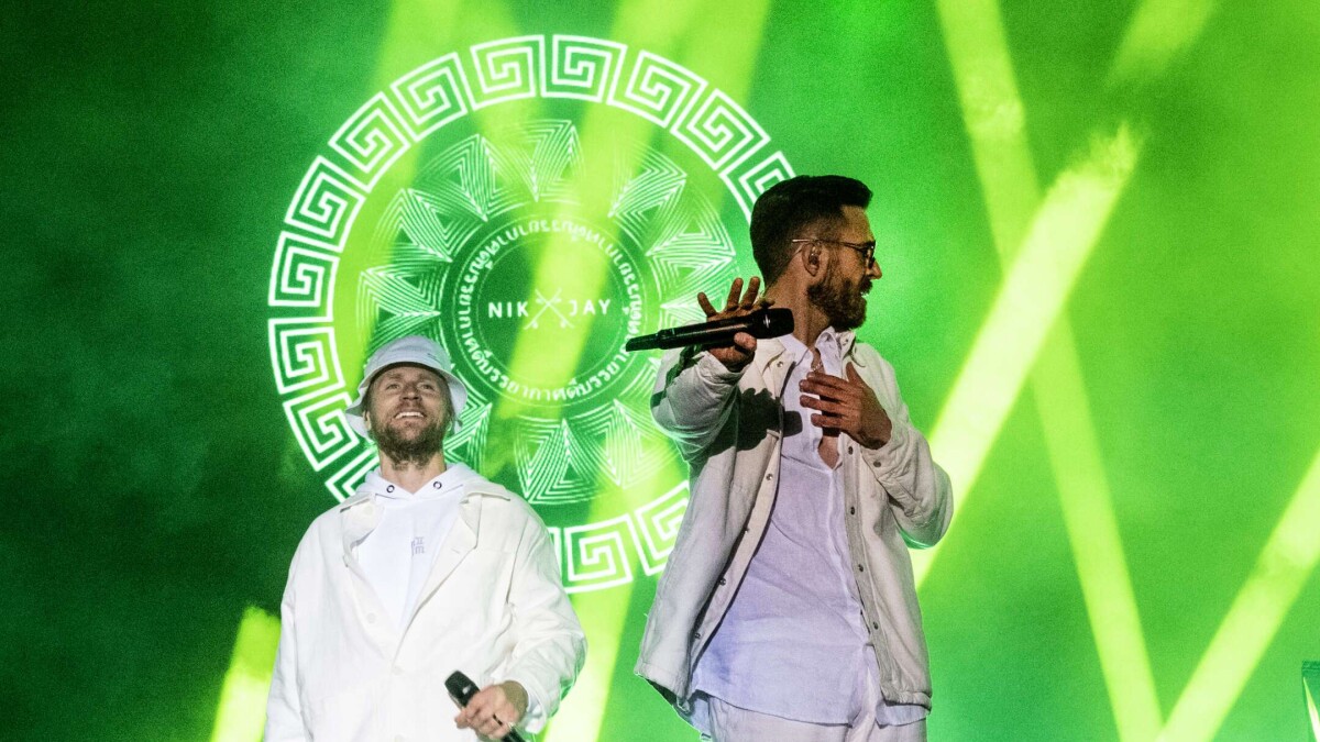 'Ej, altså, jeg er i chok!' Nik & Jay forvandlede Jelling til 'Danmarks ...