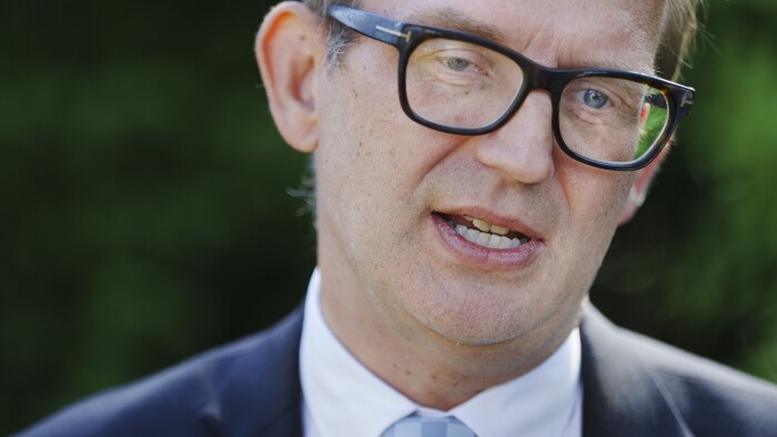 Troels Lund Poulsen åbner for ny snak om skattelettelser | Politik | DR Troels Lund Poulsen åbner for ny snak om skattelettelser | Politik | DR
