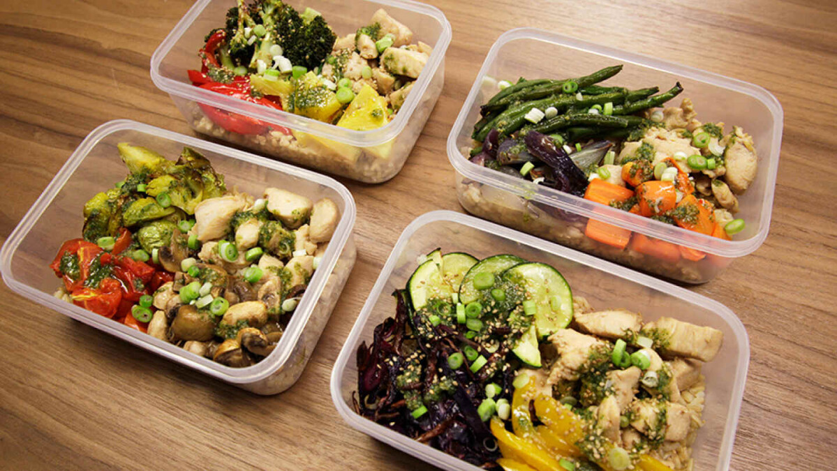 Food prep: Stegt kylling med fuldkornsris og bagte grøntsager ...