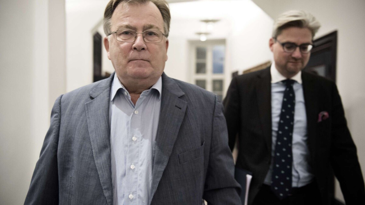 Venstre-koryfæer i opgør: Pind anklager Hjort for 'amok-løb' | Politik | DR