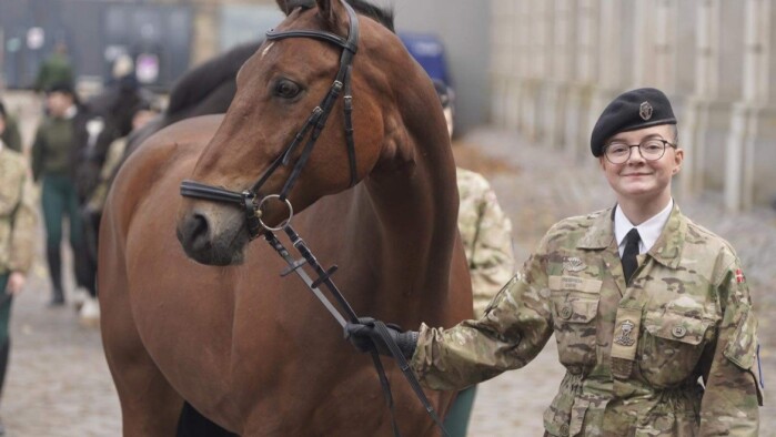 Sofie rider med dronningen i dag | Nyheder | DR