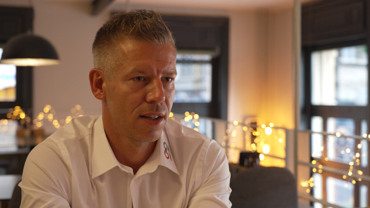 For få måneder siden anede ingen, hvem han var - nu udfordrer han Orbán ...