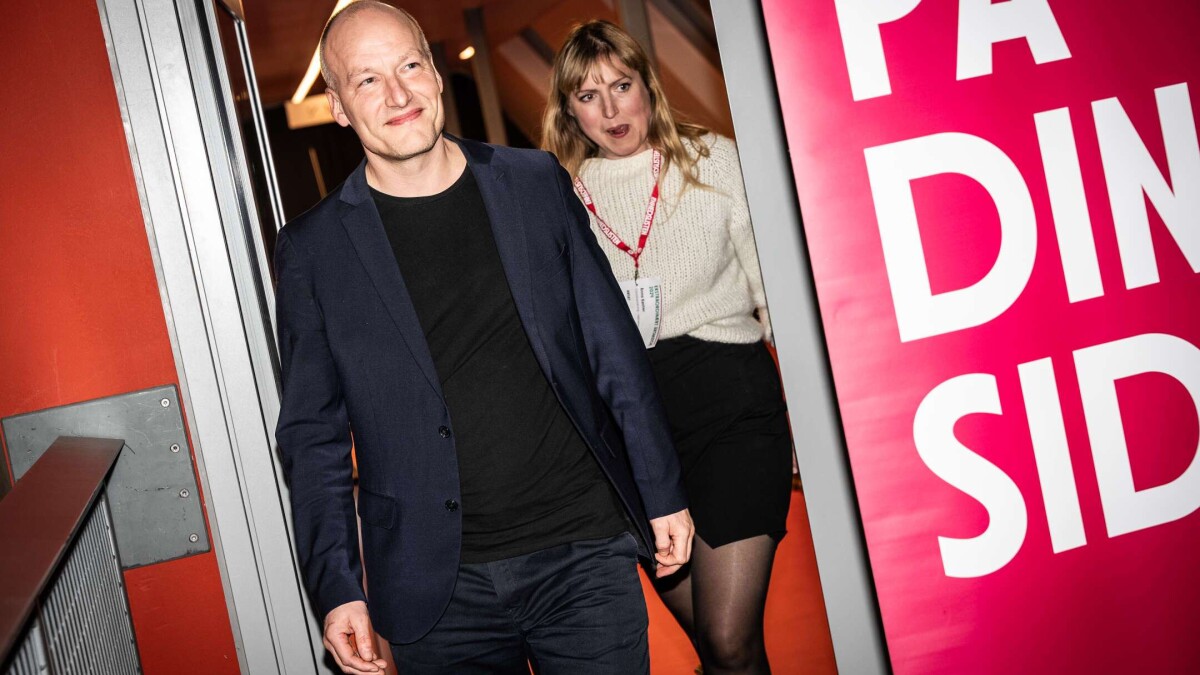 Et dramatisk årsmøde endte med en storsmilende Dragsted og flere medlemmer på vej ud af ...